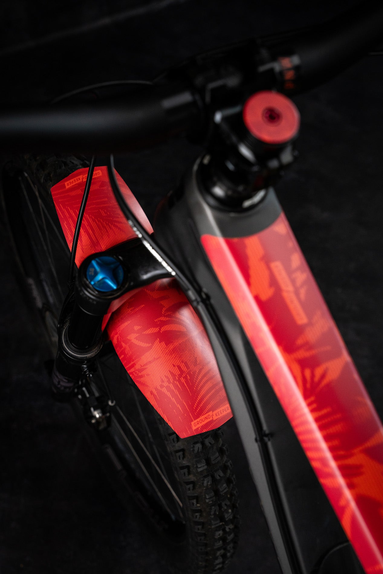 Tropical Glitch – Ground Keeper Custom