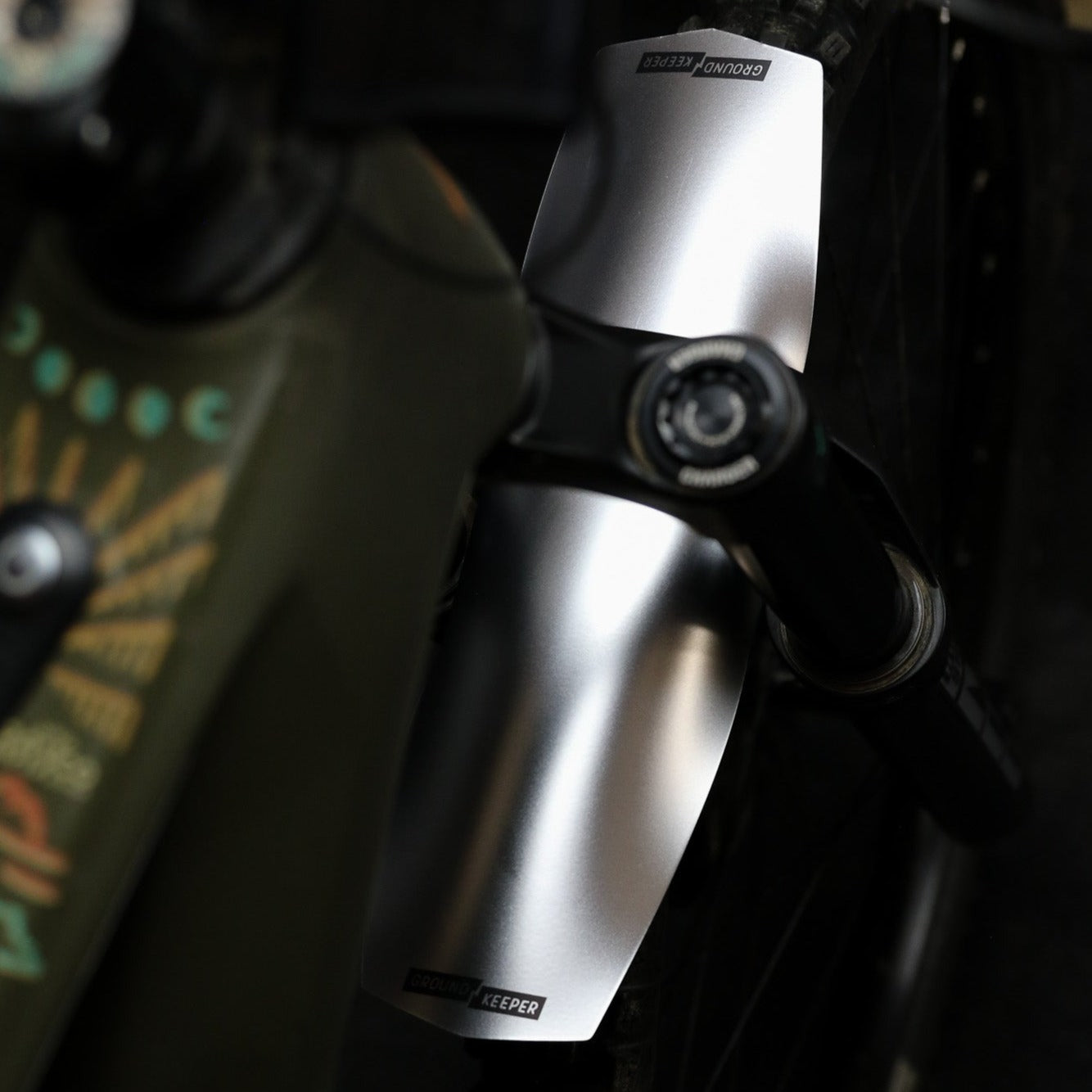 Metallic Silver Long Fender – Ground Keeper Custom